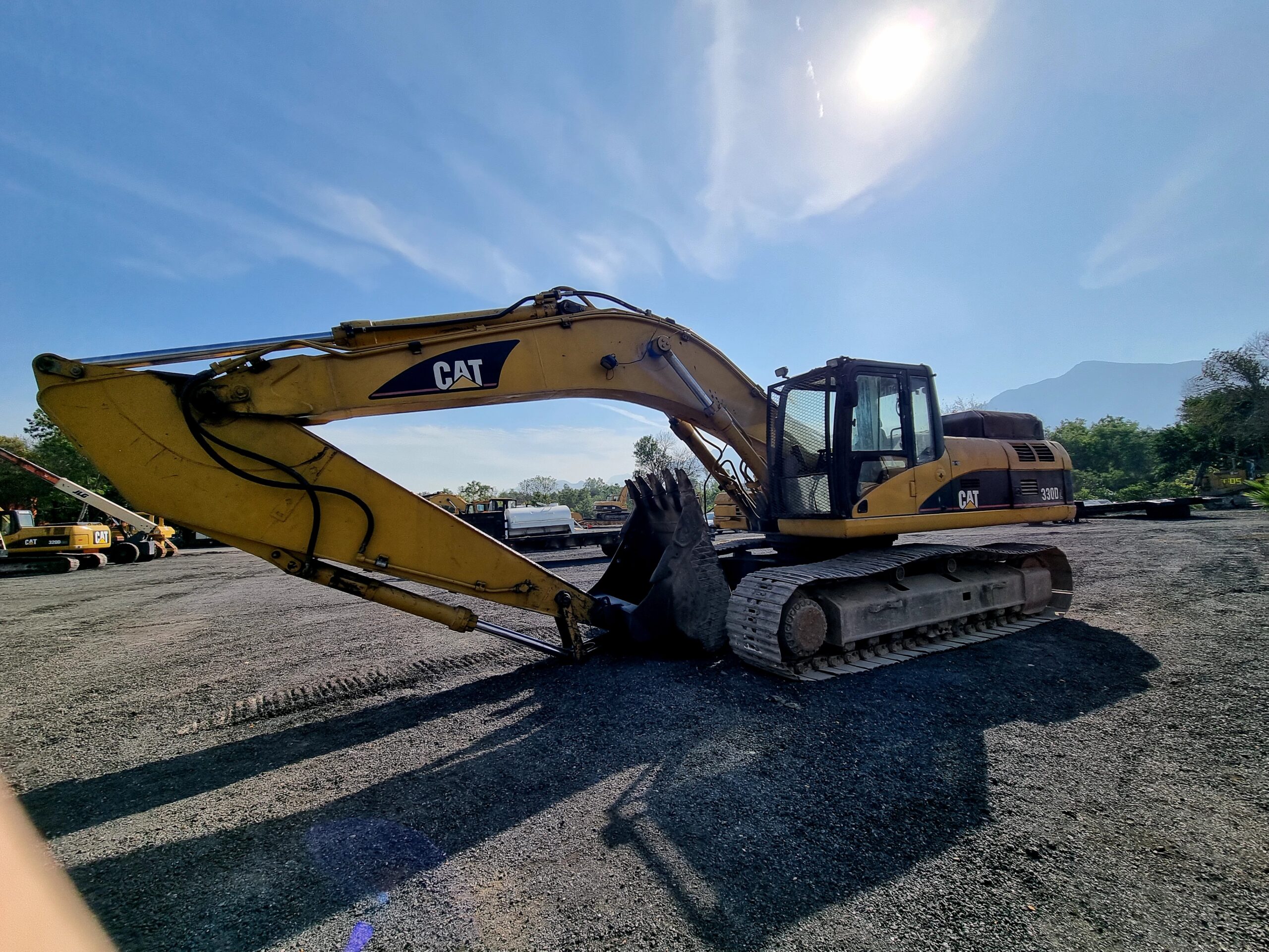 EXCAVADORA CAT 330DL 2009 – Caza Heavy Equipment